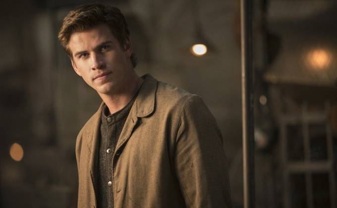 Liam Hemsworth - Tài tử gặp vận của giới Hollywood